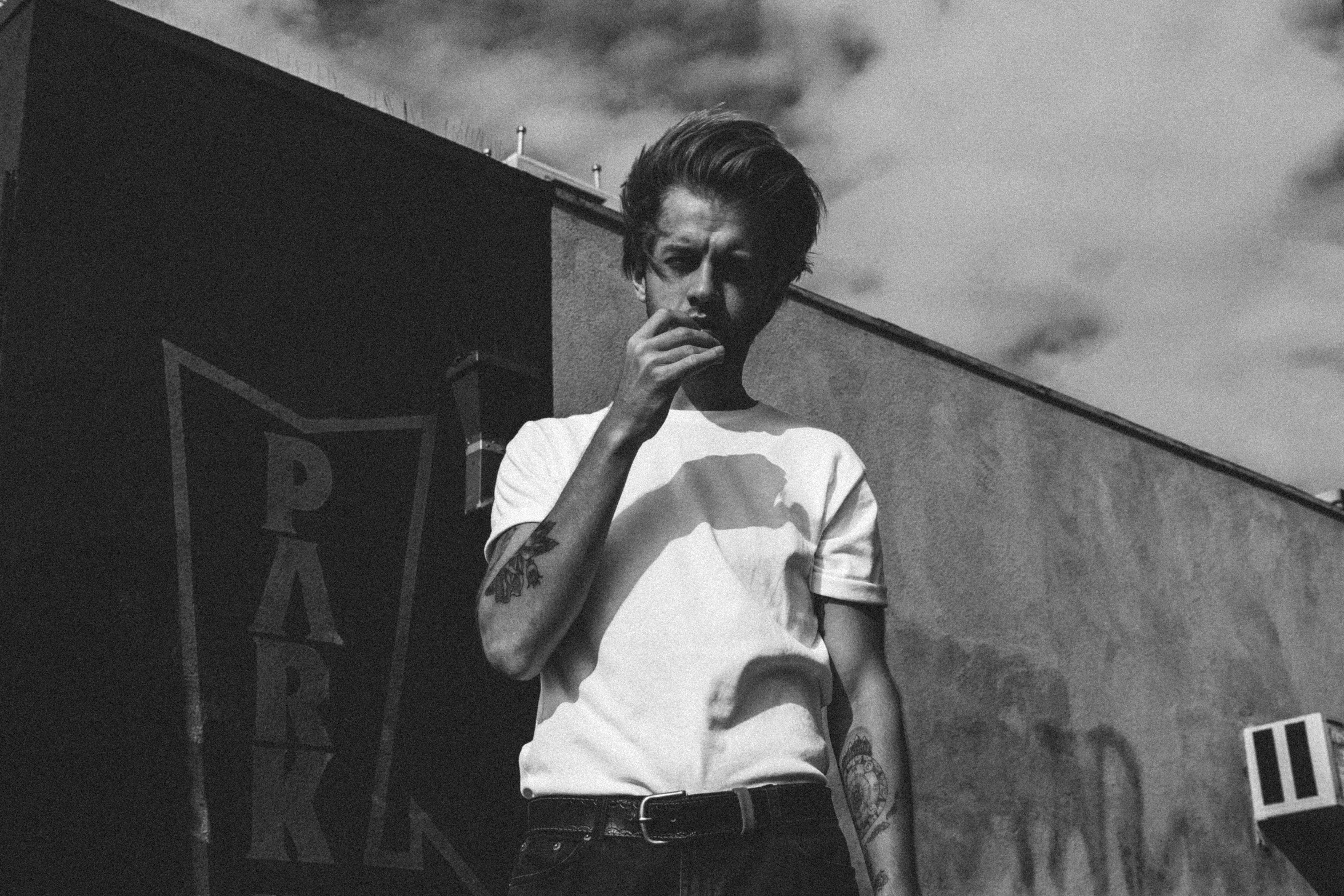 Elijah Noll w/ Powerful New Song "Alive" + Interview On How He Became ...