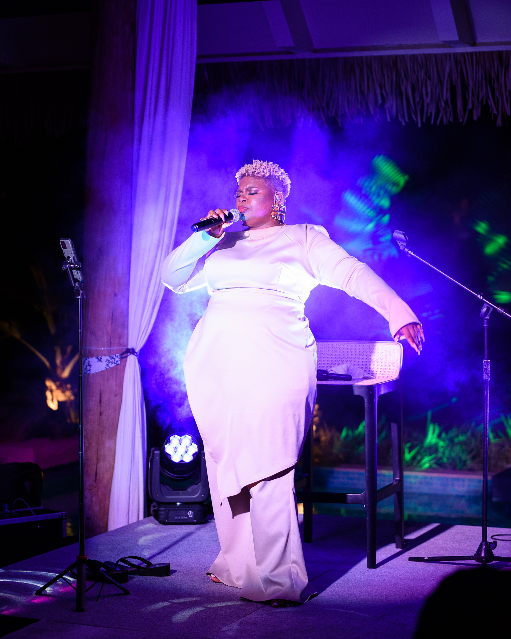 Lí-Lí Octave Impresses Listeners with Original Live Performance Album ...